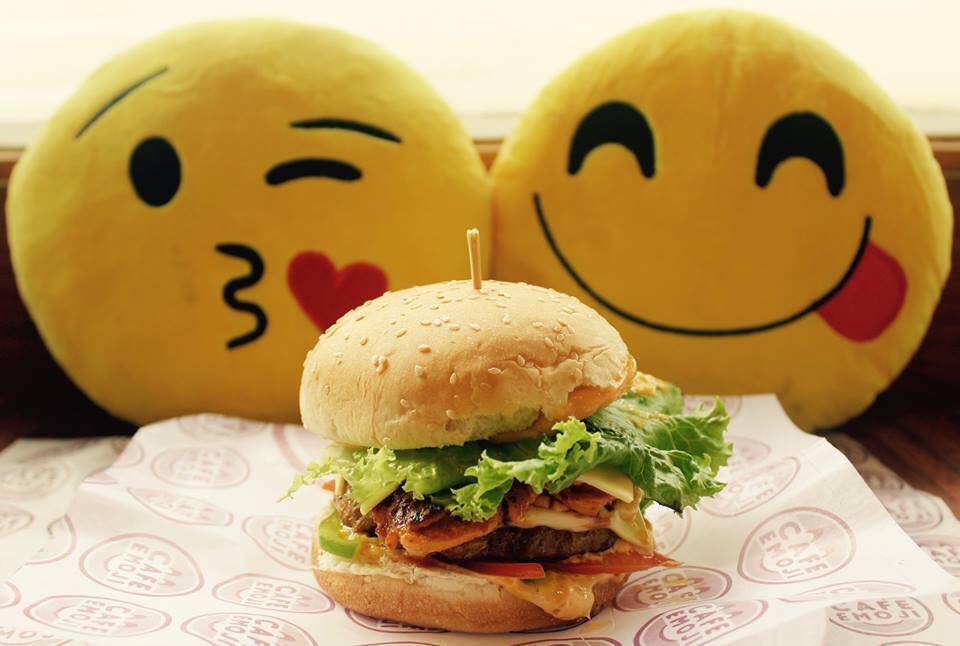 Emoji Restaurant & Cafe